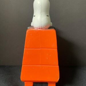 Vintage Retro Plastic Peanuts Snoopy Sleeping on Doghouse Bank Cartoon ...
