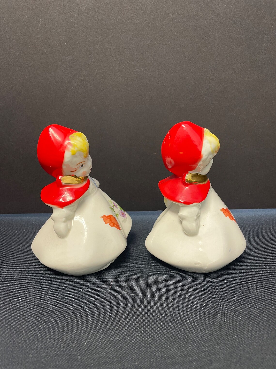 Vintage Hull 1940s Large Salt + Pepper Little Red Riding Hood 4.5" Set ...
