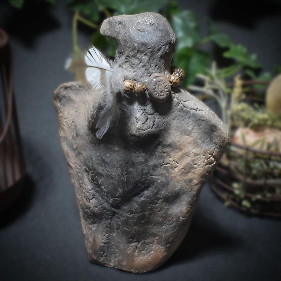 Raven Spirit – Female Power Animal Raven Figure Made of Clay With Pearl ...