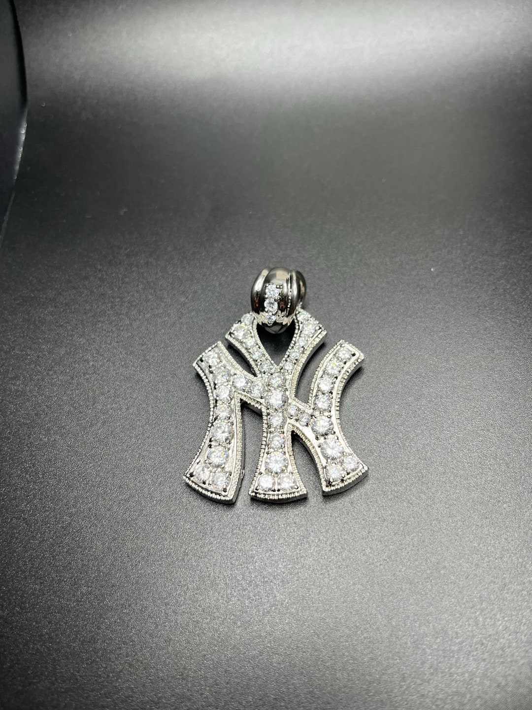 Large New York Yankees Pendant White Round Cut CZ Diamond Pendant Hip ...