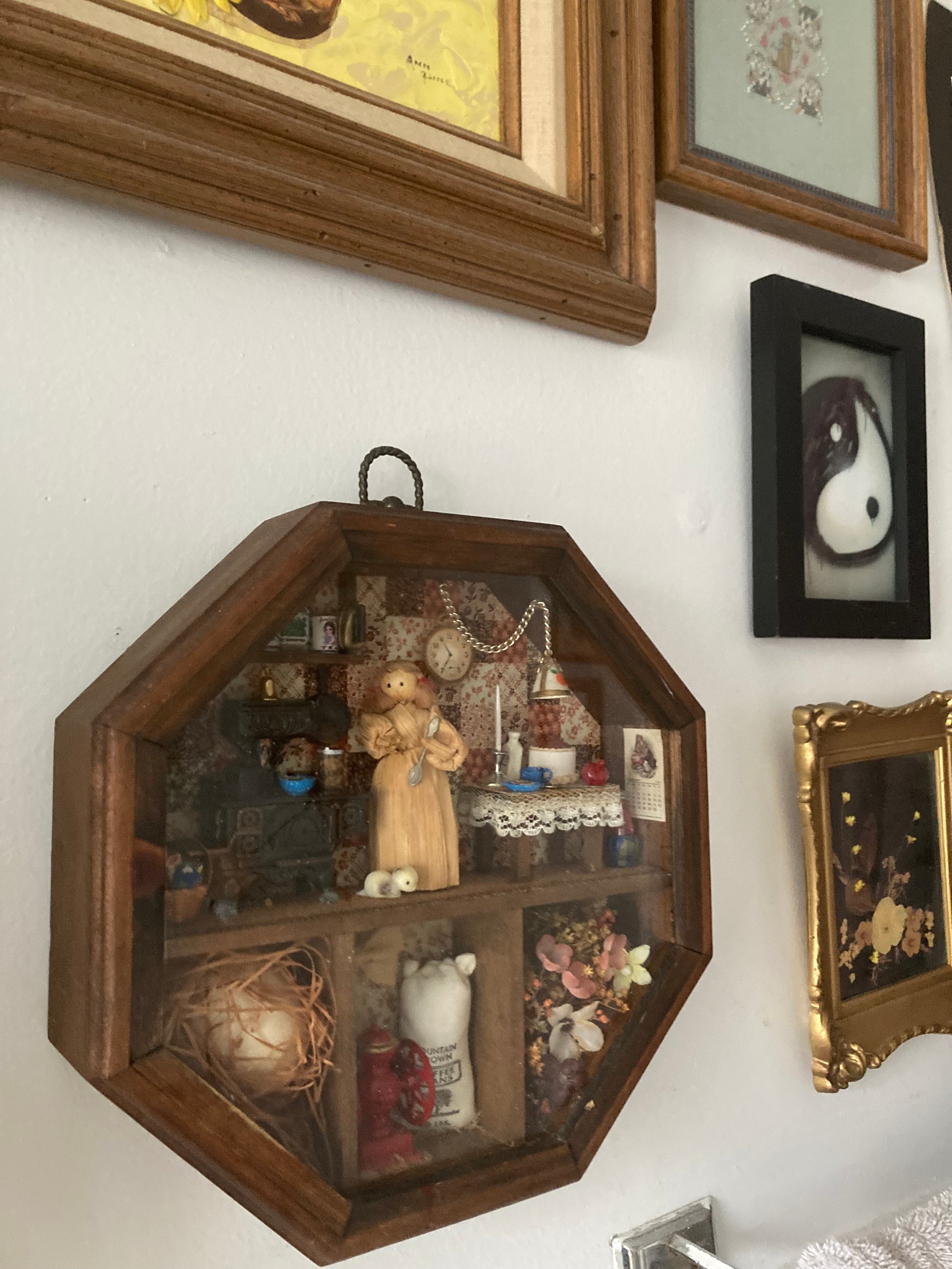 Vintage Shadowbox Display Case - Etsy