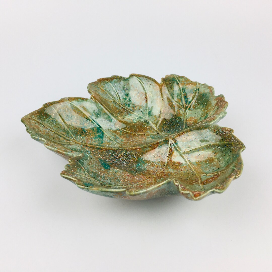 Vintage Style Ceramic Maple Leaf Tray / Plate / Vintage Pottery ...