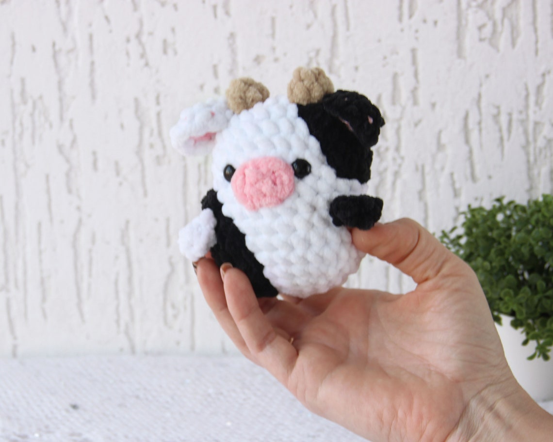 Small Strawberry Cow Crochet PATTERN Amigurumi Stuffed Animal - Etsy Canada