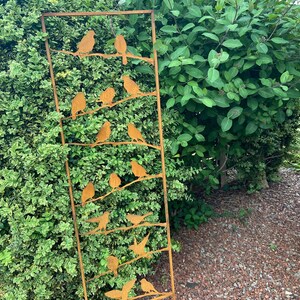 Rusty Garden/outdoor Bird Trellis Plant Support Measuring 139cm High ...