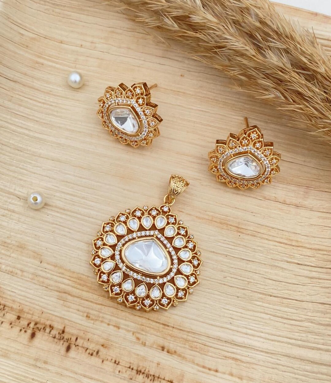 Fine Kundan Pendent Set, Polki Pendent Set, Gold Polki Locket Set ...