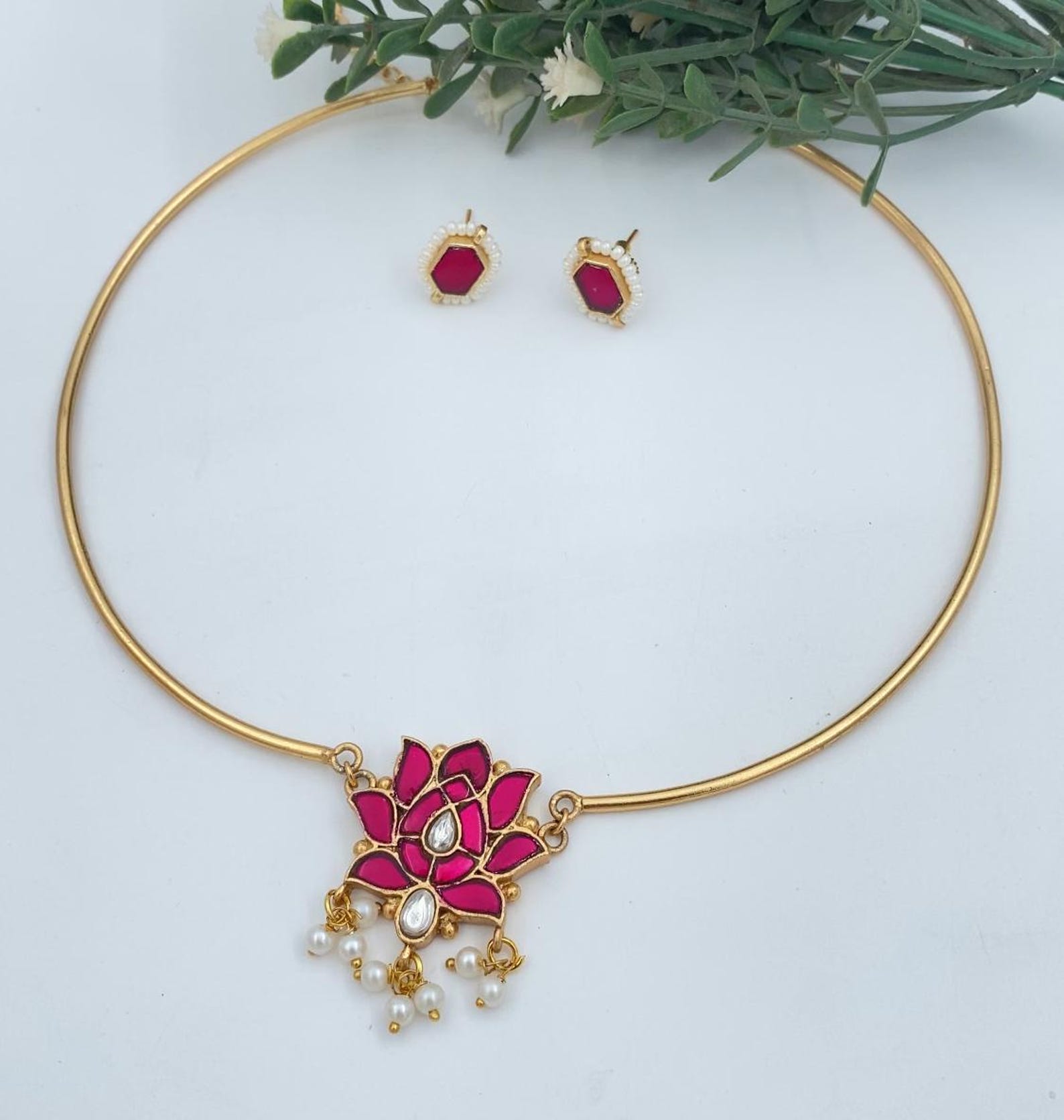 Gold Bohomien Fusion Hasli Lotus Pachi Kundan Necklace | Hasli Necklace ...