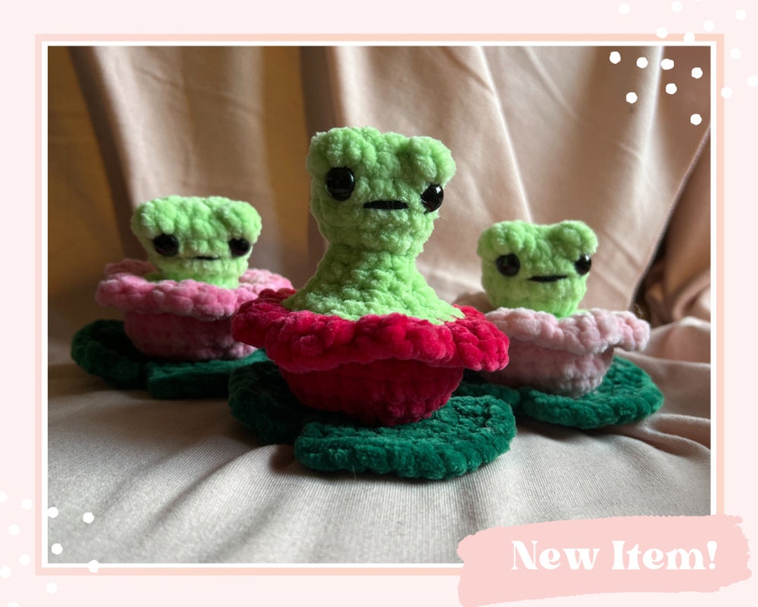 Handmade Fidget Crochet Frog With Lily Pad Desk Pet School Friend Quiet ...