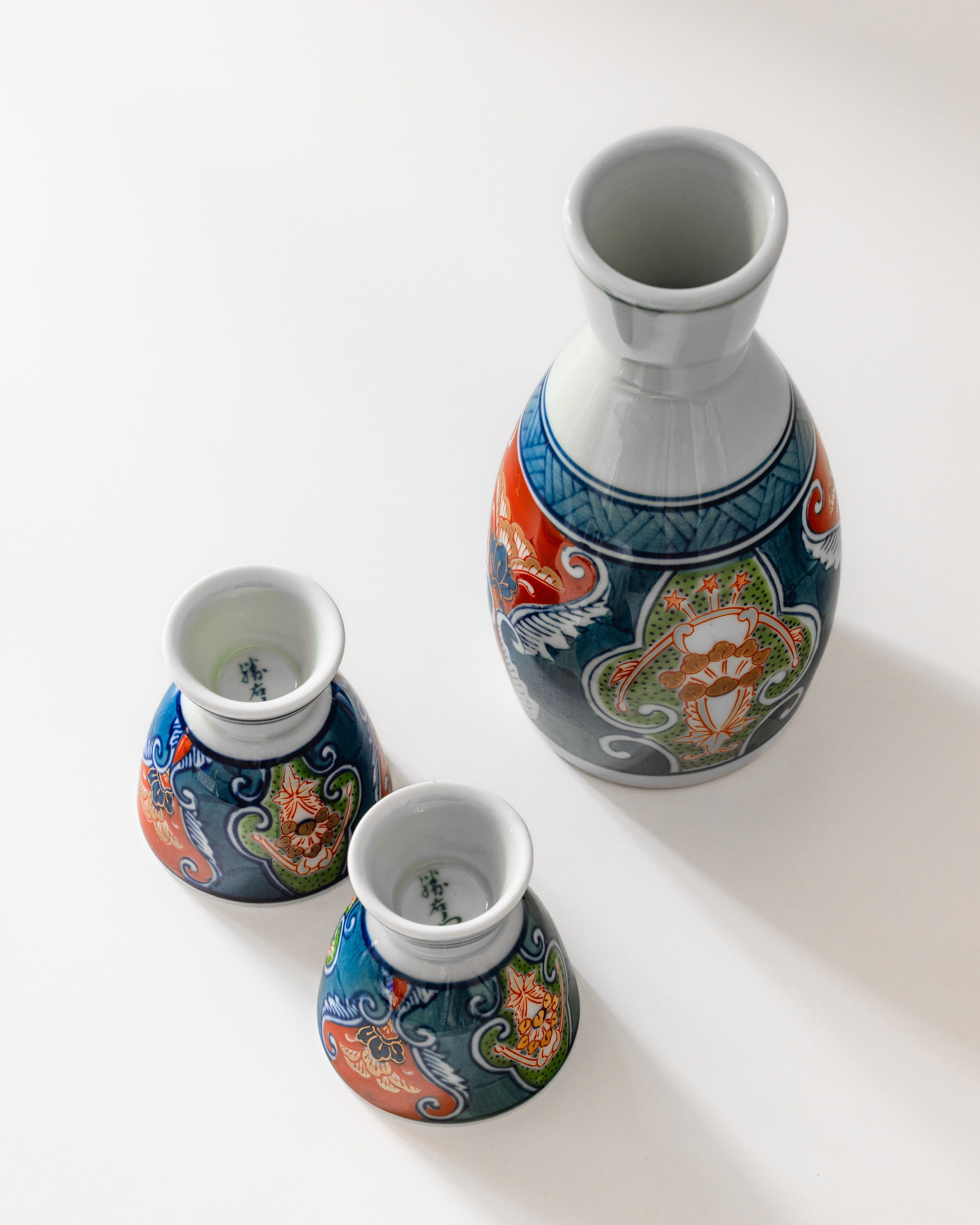 Traditional Japanese Imari Style Sake Tokkuri Set With Cups - Etsy