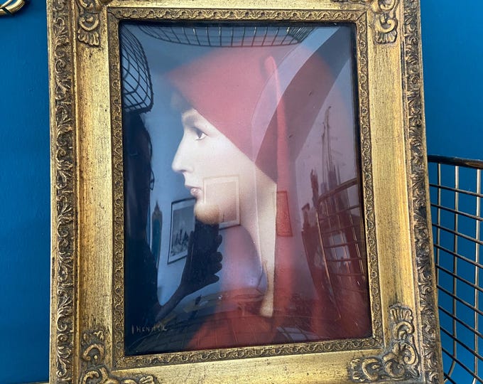 Beautiful Gilded Wood Frame With Convex Glass - Reproduction of Saint ...