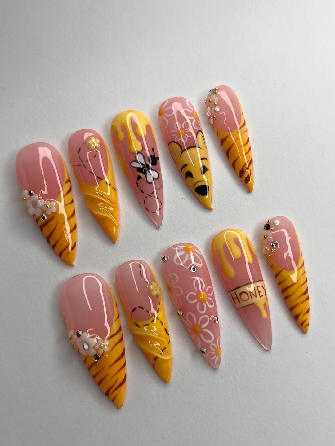 Yellow Pooh Nails| Summer Winnie the Pooh Them|handmade Press on Nails ...
