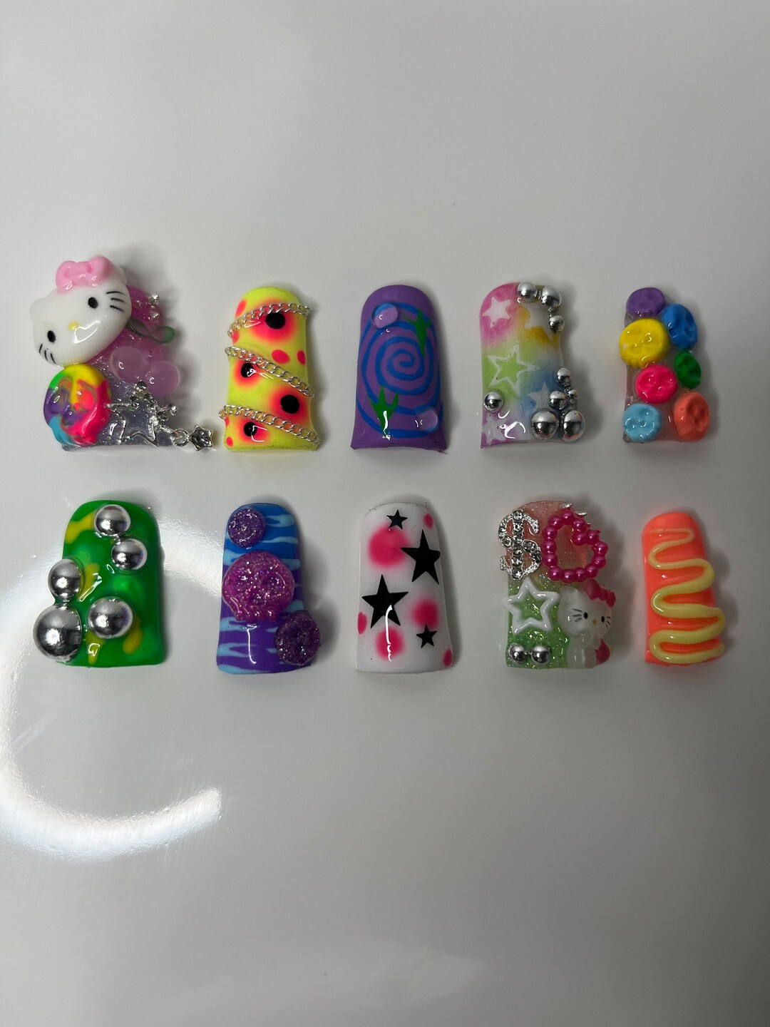 Grunge Free Style Nail Set Handpainted Trendy Press on Nails Grunge ...
