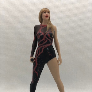 Taylor Swift Reputation Outfit Desk Figure - Etsy