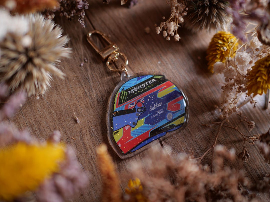 Oscar Piastri OP81 Mclaren 2024 Season Helmet Acrylic Keychain Sticker ...