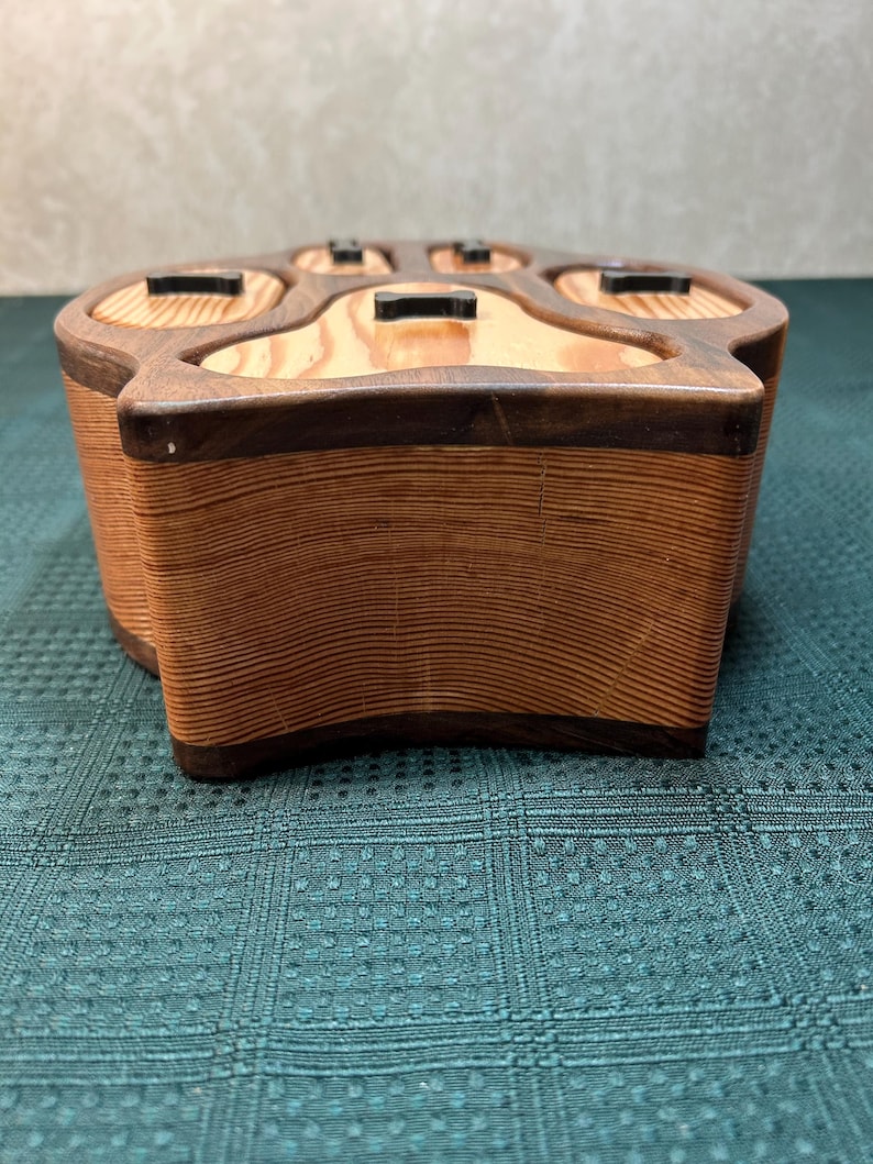 Walnut/fir Dog Paw Bandsaw Box - Etsy