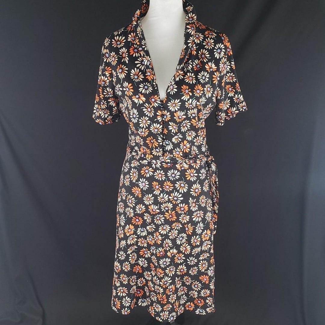 1960s Retro Vintage Style King Louie Black Floral Daisy Print Wrap ...