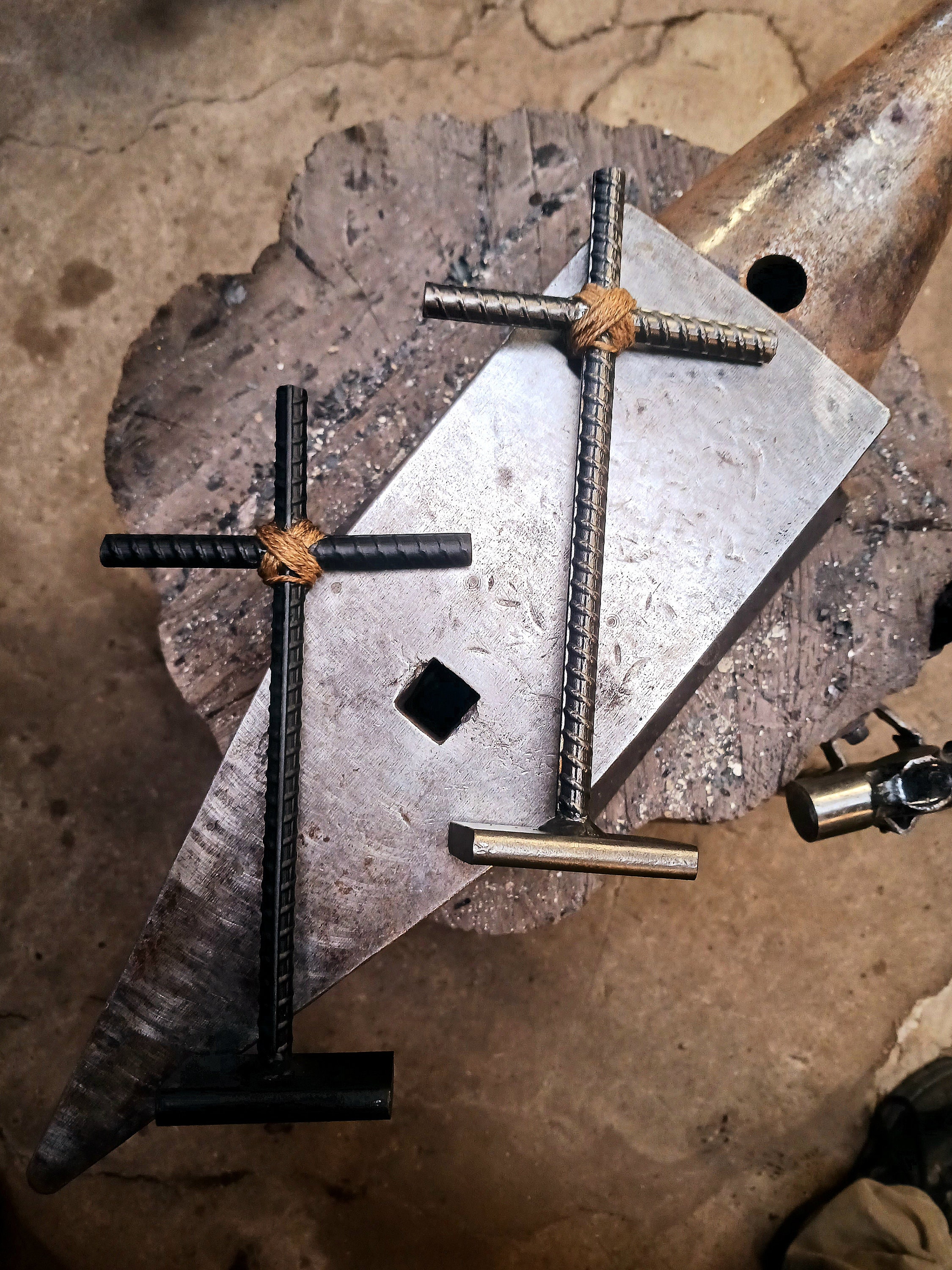 Rebar Cross Christian Cross Home Decor Standing Cross Sculpture - Etsy