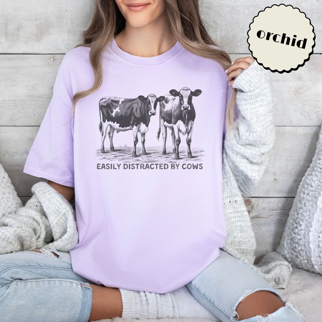 Easily Distracted by Cows T-shirt Funny Cow Lover Cattle Farmer Tshirt ...