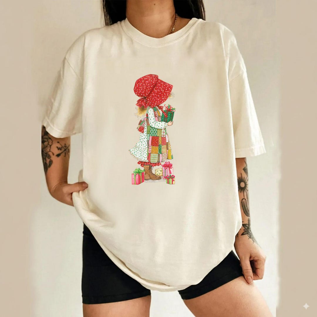 Holly Hobbie Christmas T-shirt Vintage Retro Holiday Tee Nostalgic Girl ...