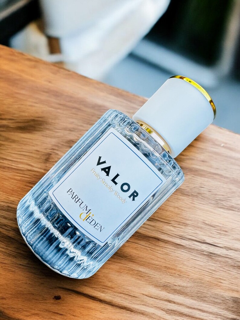 Valor (fruity Smoky Woody) - Etsy