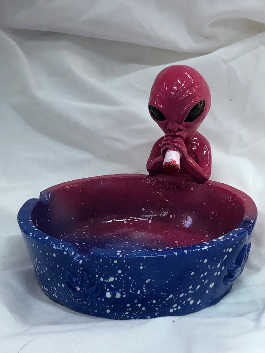 Tokin Smoking Alien Airbrushed Pink Blue Ashtray or Trinket Tray Stash ...