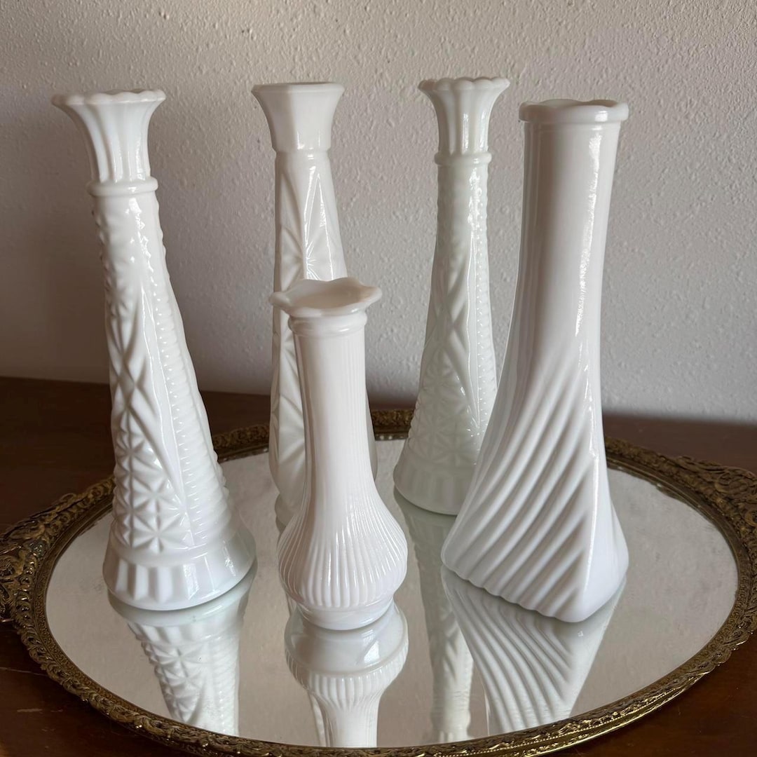Vintage Milk Glass Vase Collection Set of 5, Cottagecore White Bud ...