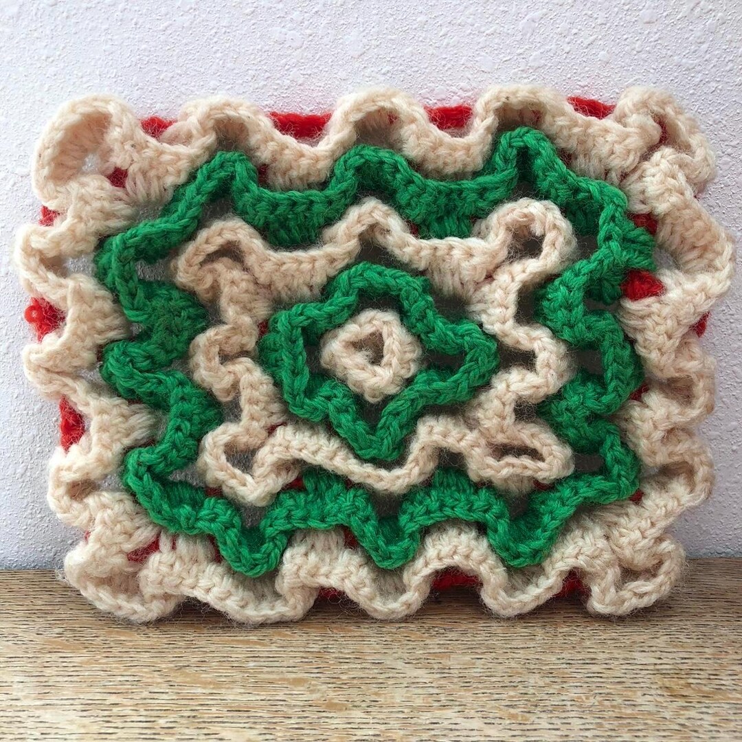 Vintage Crocheted Wiggly Hot Pad Trivet - Etsy