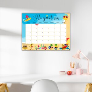 EDITABLE August 2024 Calendar, Relaxing Summer at the Beach With Summer ...