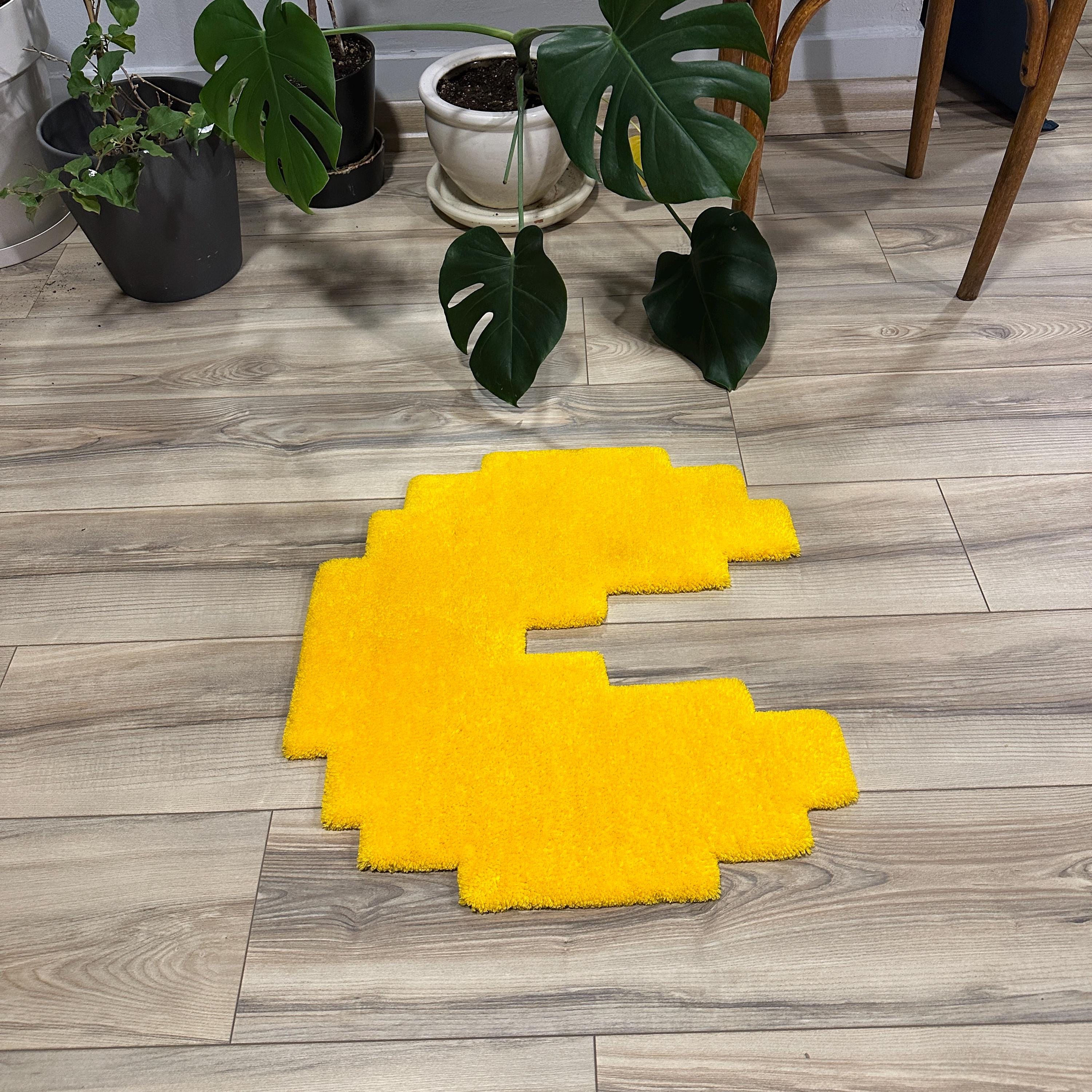 Pixel Pac-man Rug – Handmade Tufted Gamer Decor – Retro Arcade Carpet ...
