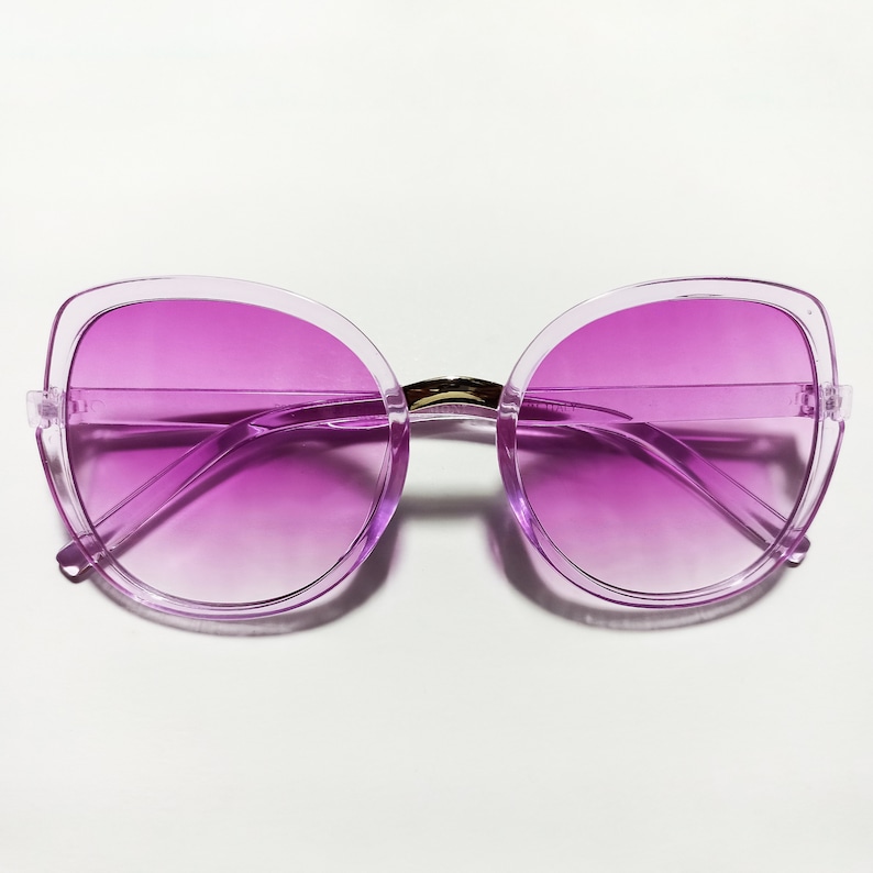 Retro 1970s Vintage Style FOXY Purple Detail Oversized Round - Etsy