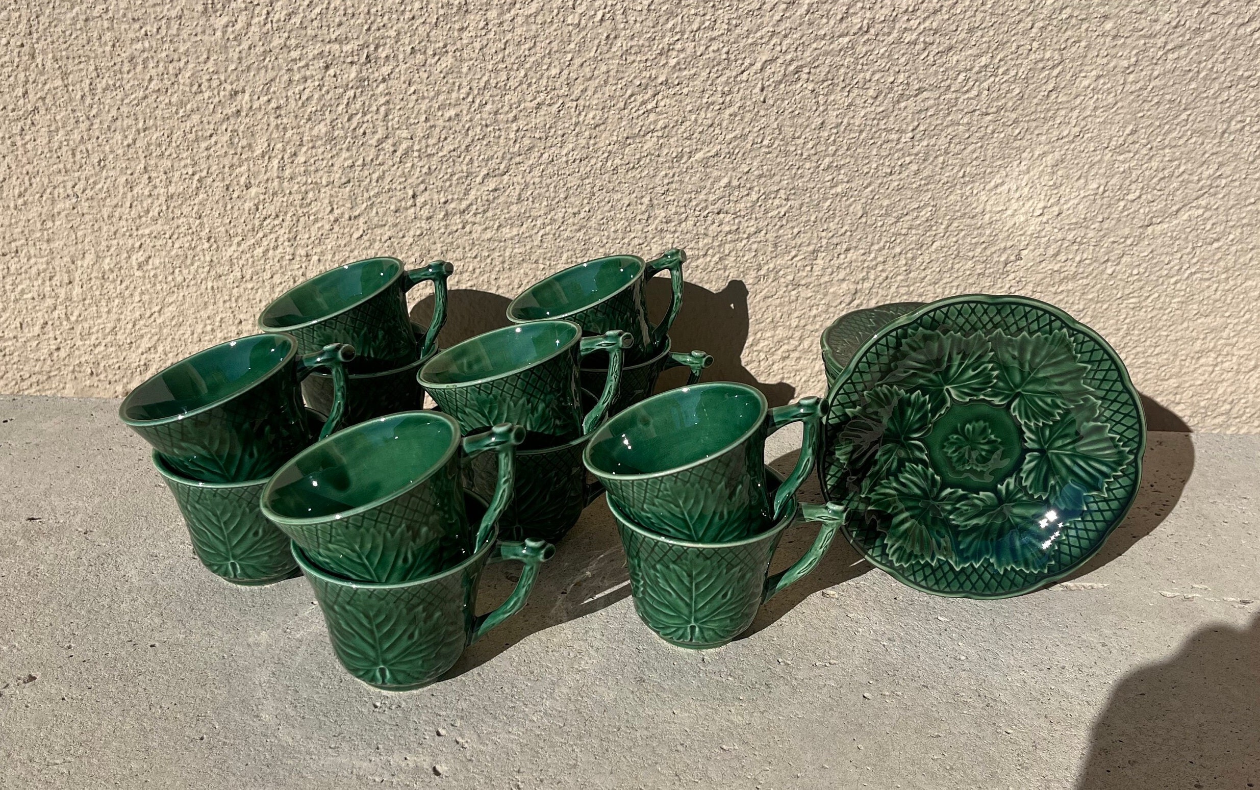 12 Cups & Saucers From GIEN France Creation Primefleur Vert. Majolica ...