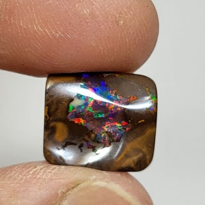 11.30ct. Boulder Opal. Edelstein Opal. Natürlicher Opal. 15x13x4mm ...