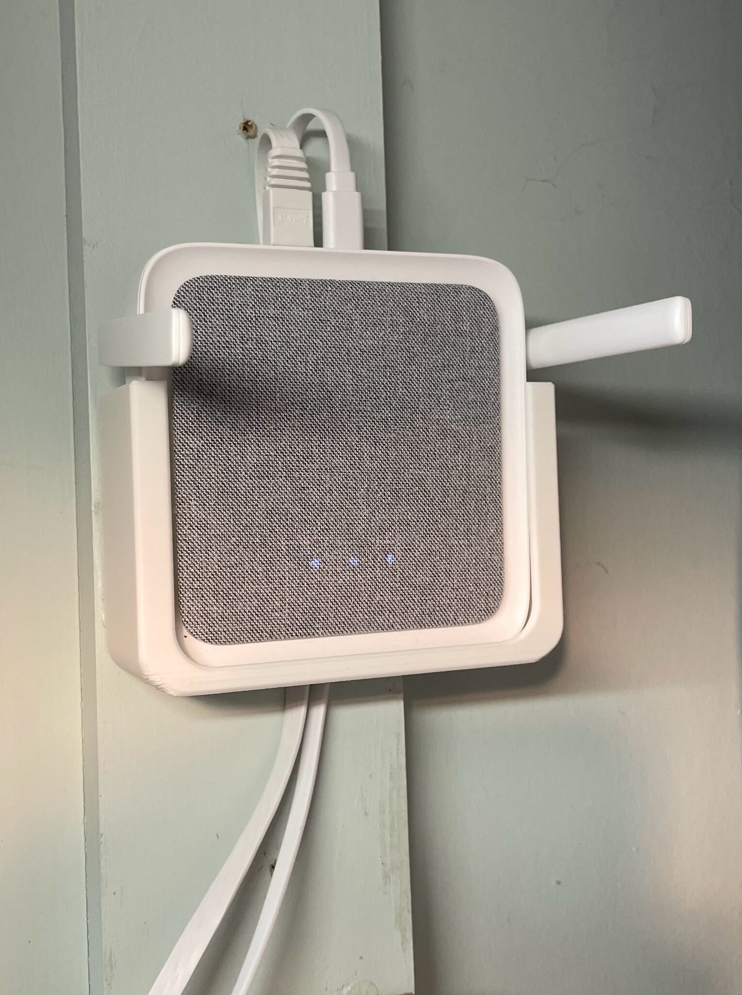 Wyze Sense Hub | Wall Mounted | Hardware Included | Easy Install ...