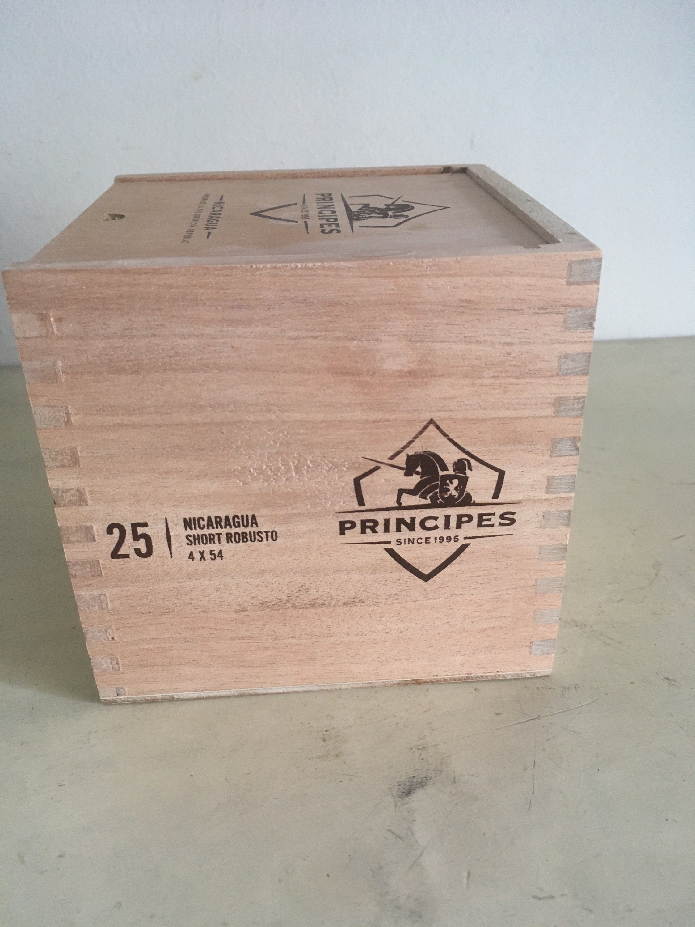 Empty Square Cigars Box, Principes Nicaragua. Wooden Light Brown Case ...