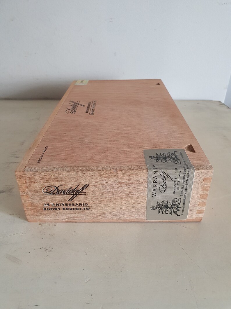 Davidoff Aniversario , Empty Wooden Cigar Box. Collectible Storage Case ...