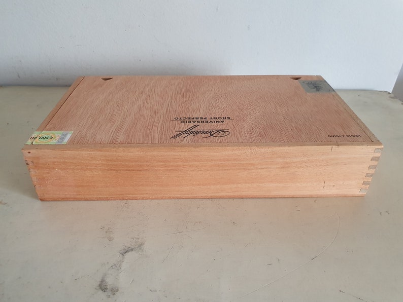 Davidoff Aniversario , Empty Wooden Cigar Box. Collectible Storage Case ...