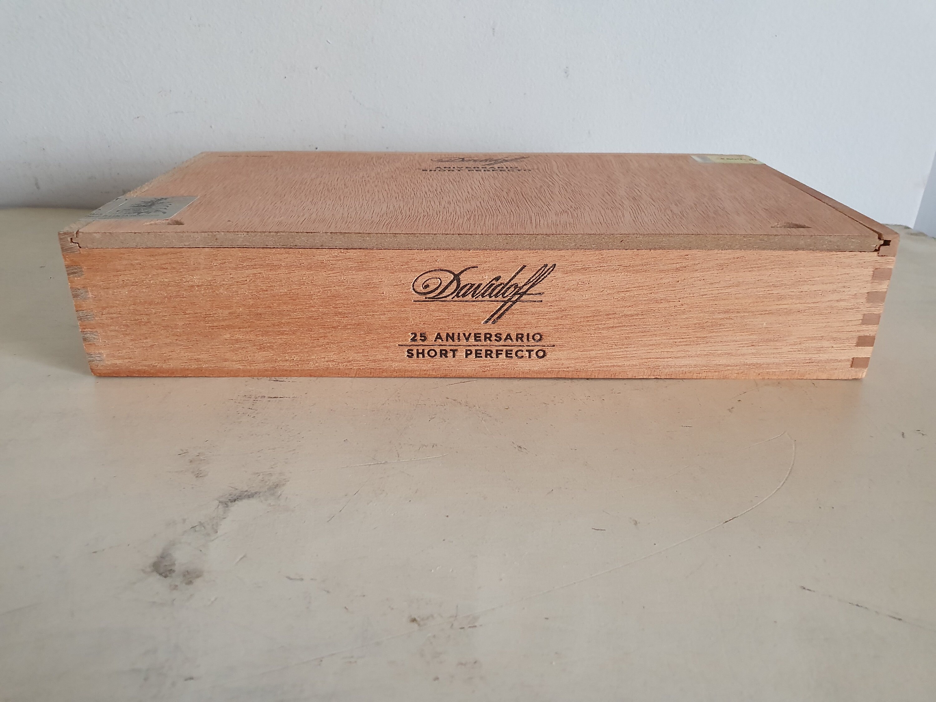 Davidoff Aniversario , Empty Wooden Cigar Box. Collectible Storage Case ...