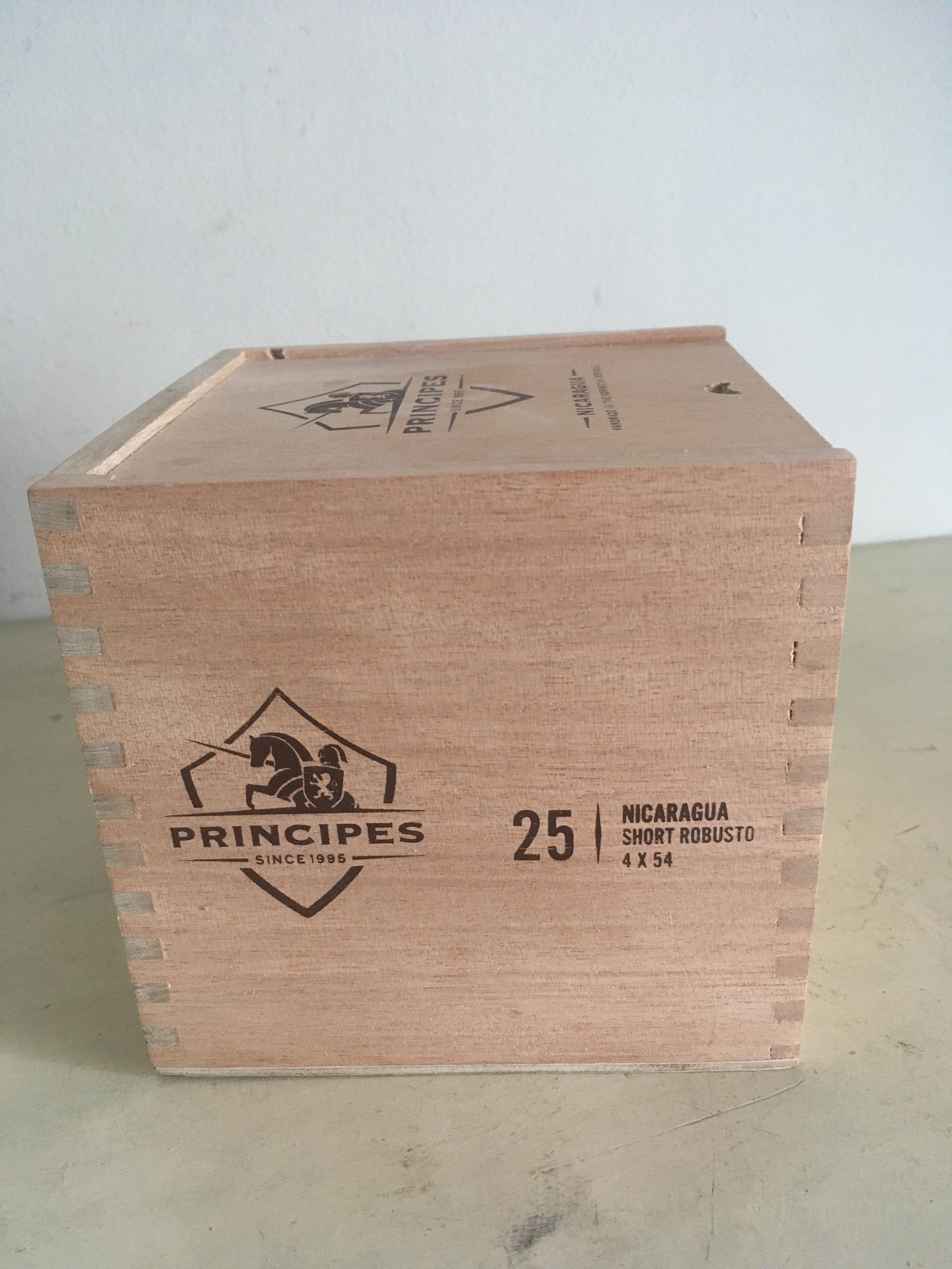 Empty Square Cigars Box, Principes Nicaragua. Wooden Light Brown Case ...