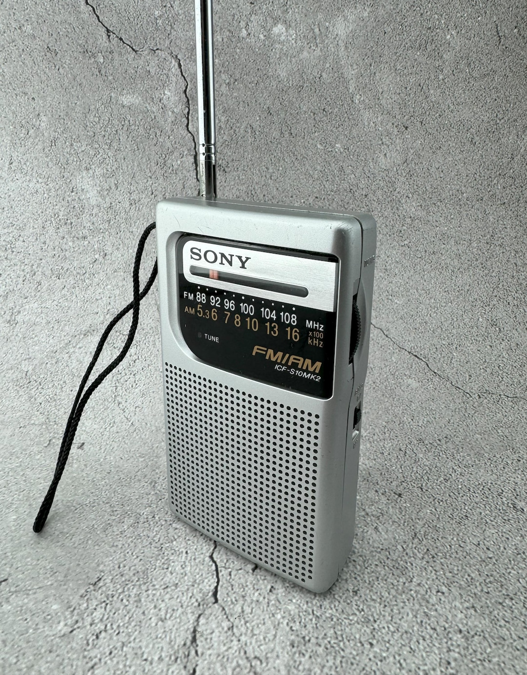 Vintage Sony ICF-S10MK2 Silver Pocket AM/FM Radio Battery Operated ...