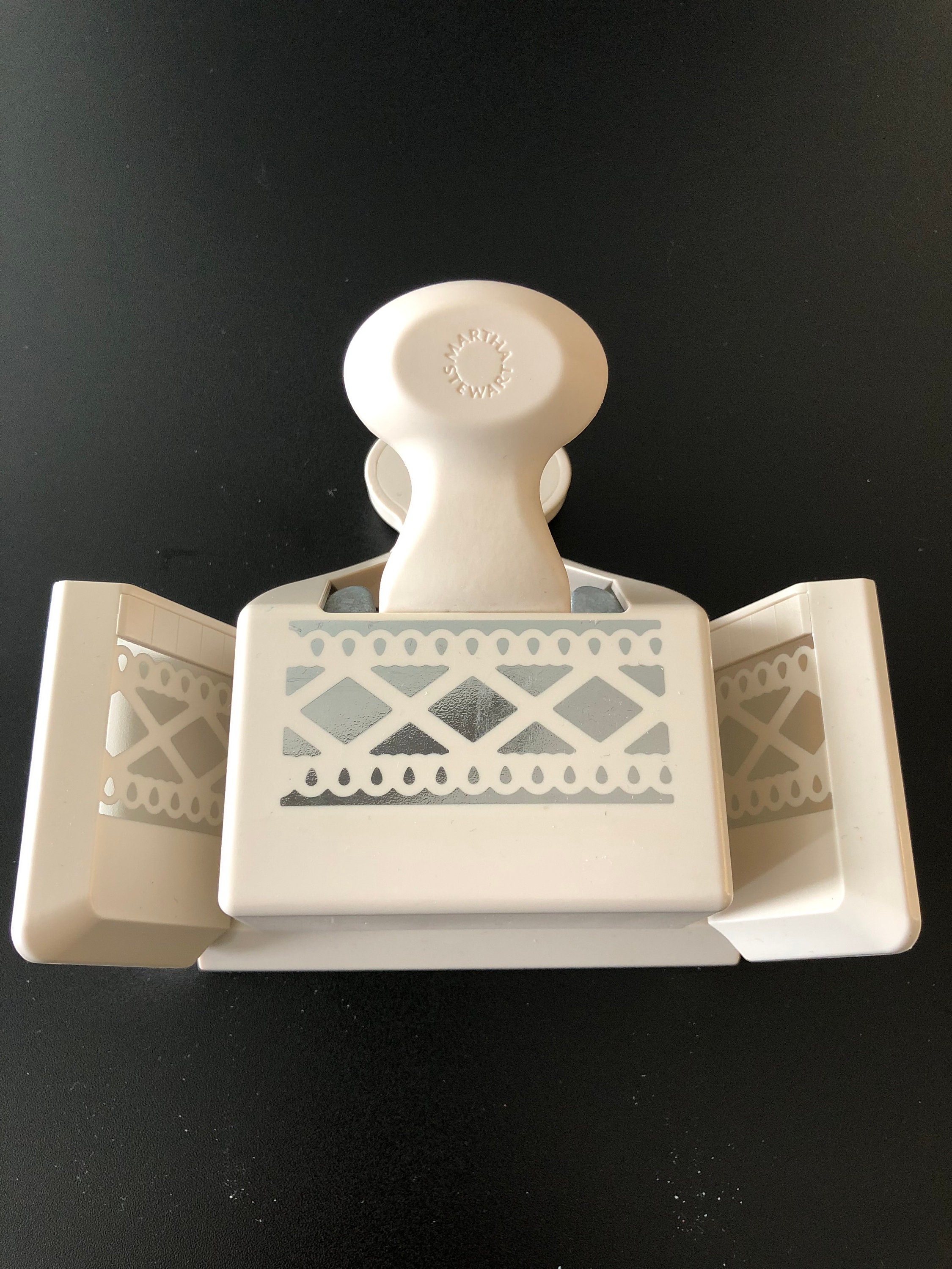 Martha Stewart Paper Punch Diamond Fence Trim Deep Edge Border Punch ...