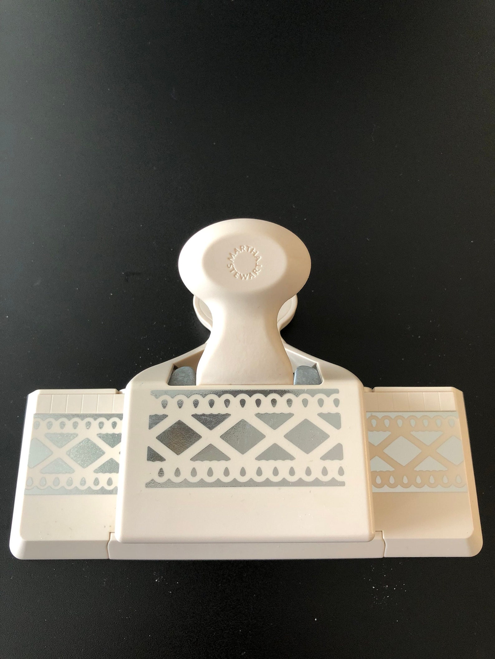 Martha Stewart Paper Punch Diamond Fence Trim Deep Edge Border Punch ...