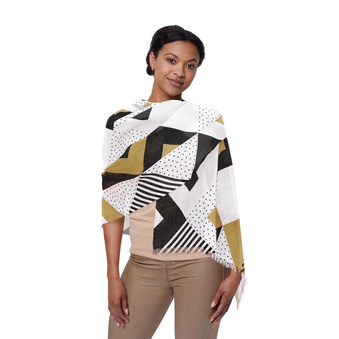 Golden Seamless Triangle Light Scarf Versatile Neck Wrap, Fashionable ...