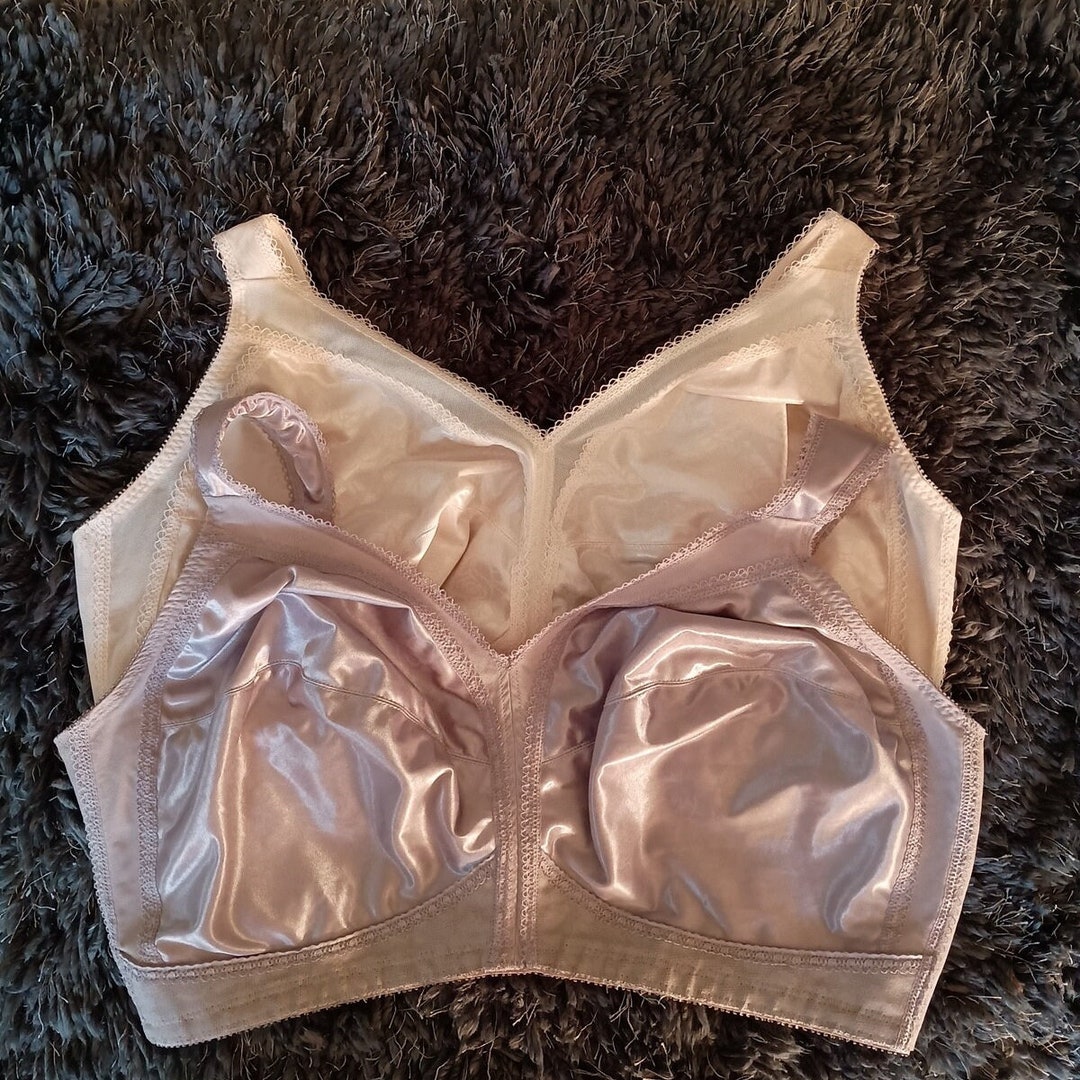 Womens Playtex 18 Hour Full Coverage Bras! 2 Pack / SIZE -44DDD - Etsy