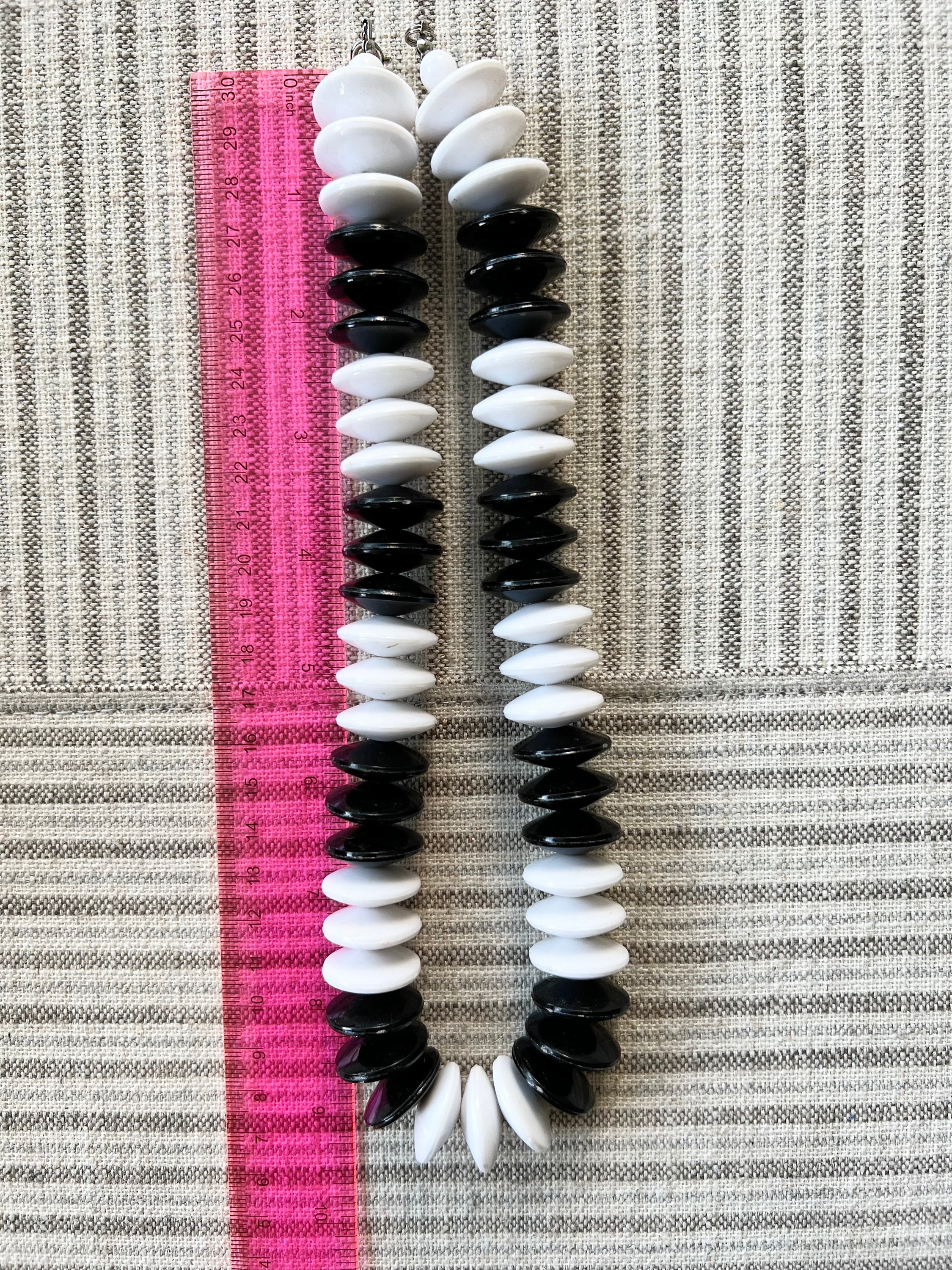 Chunky Mod Black and White Acrylic Bead Vintage Necklace 1960s 1980s - Etsy