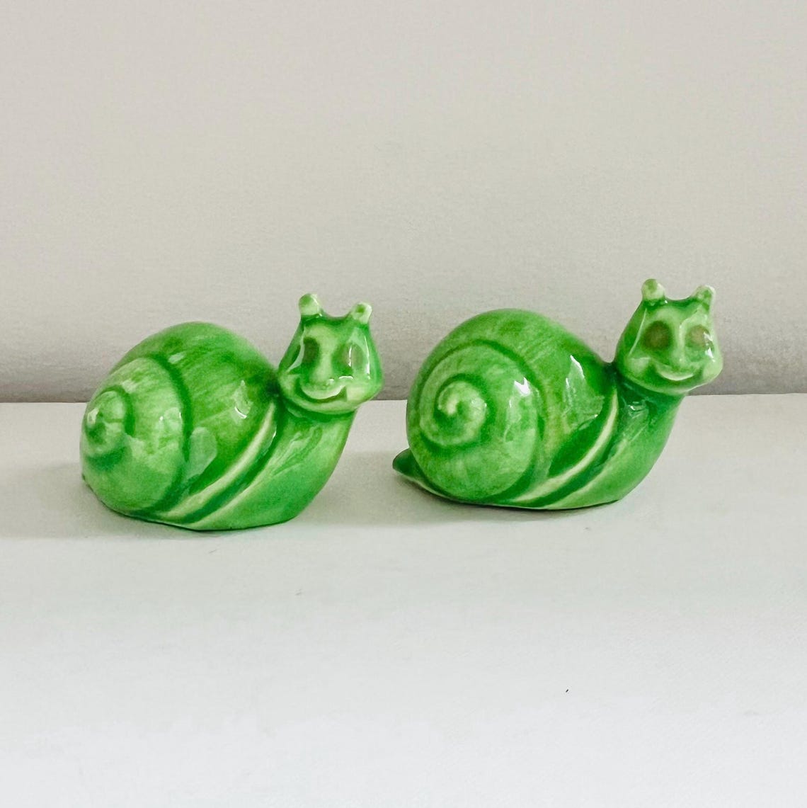 Vintage Ceramic Snails Salt and Pepper Shakers - Etsy