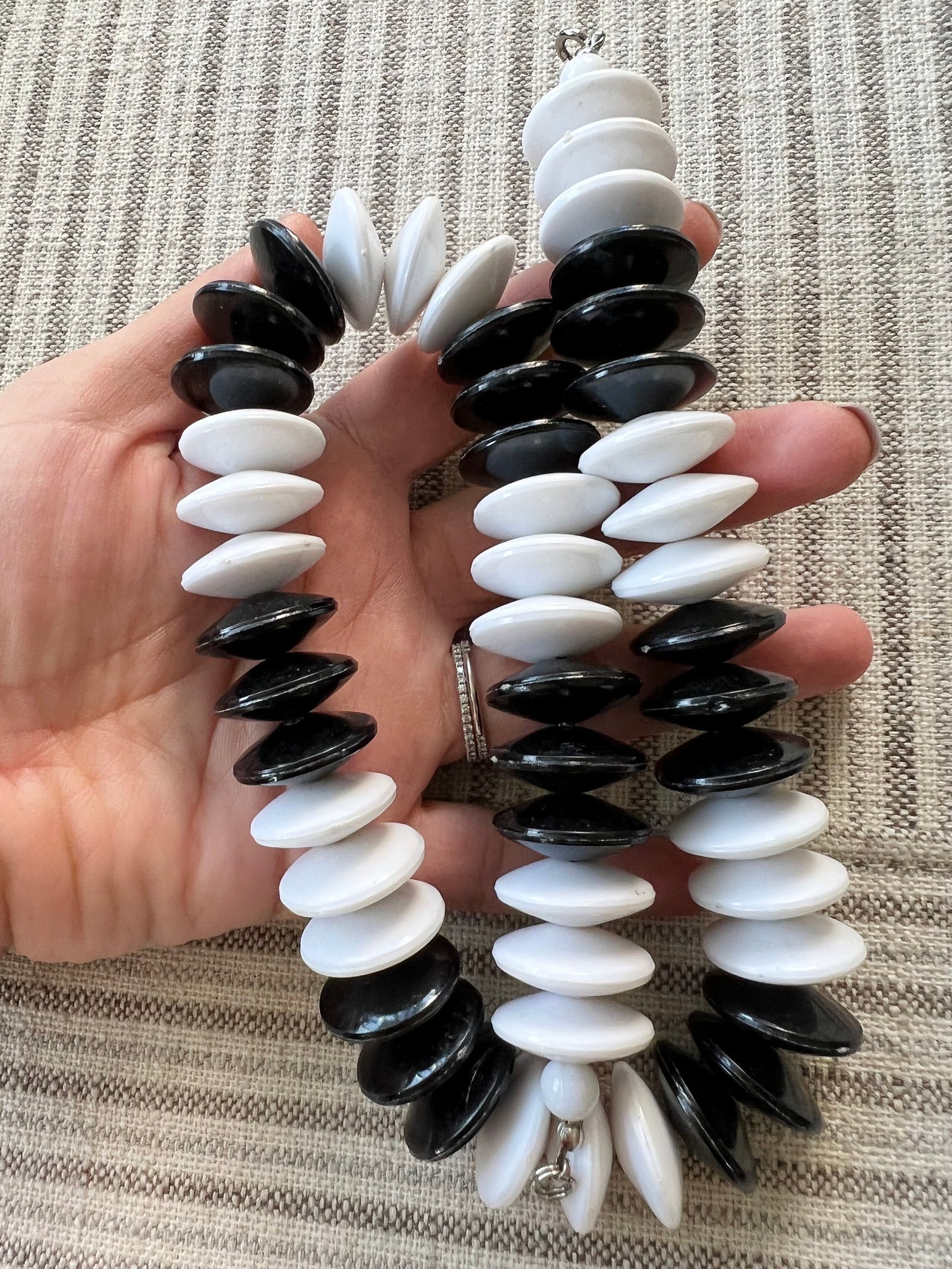 Chunky Mod Black and White Acrylic Bead Vintage Necklace 1960s 1980s - Etsy