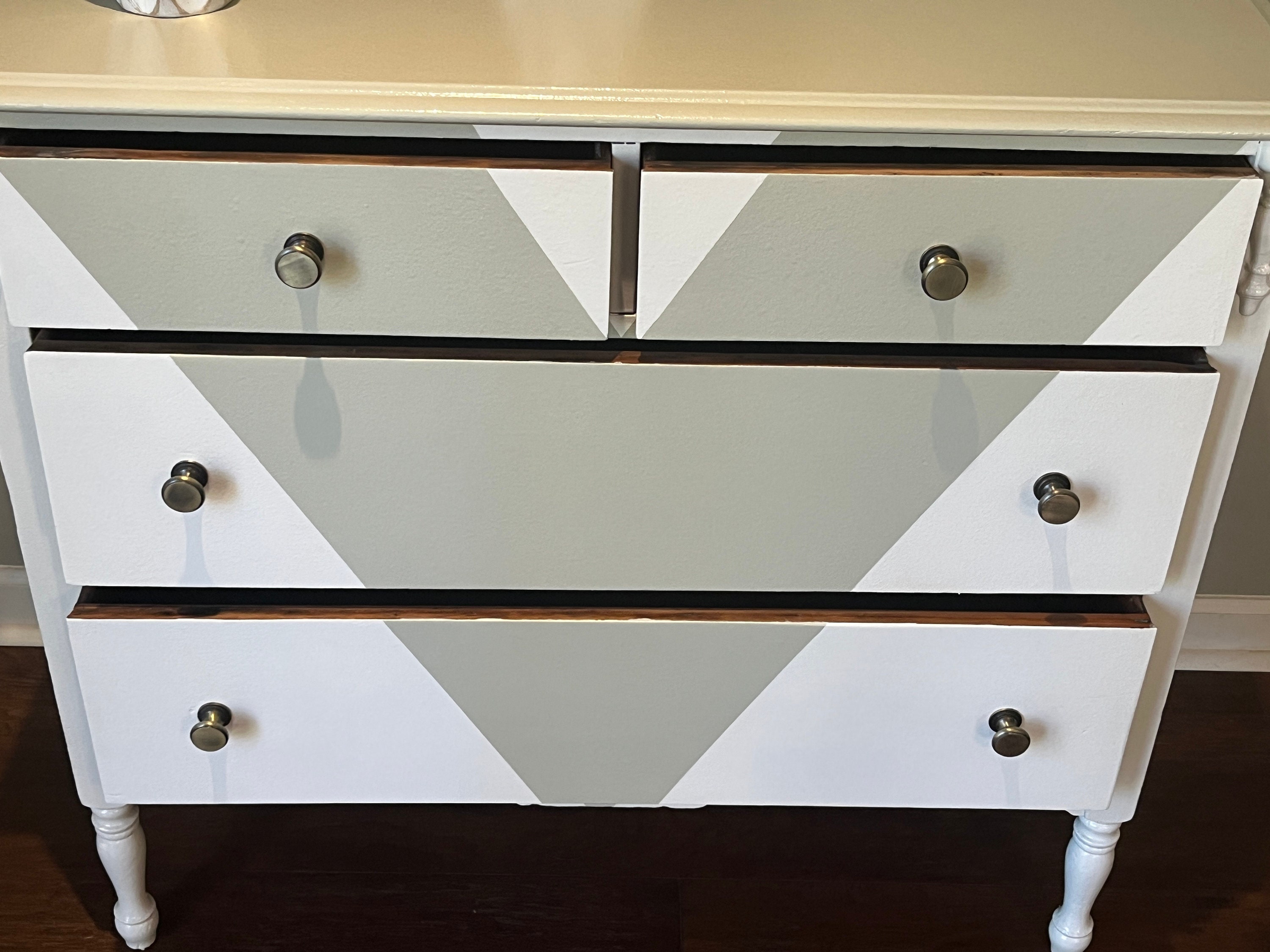 Vintage 4-drawer Dresser Restored Painted V-design - Etsy