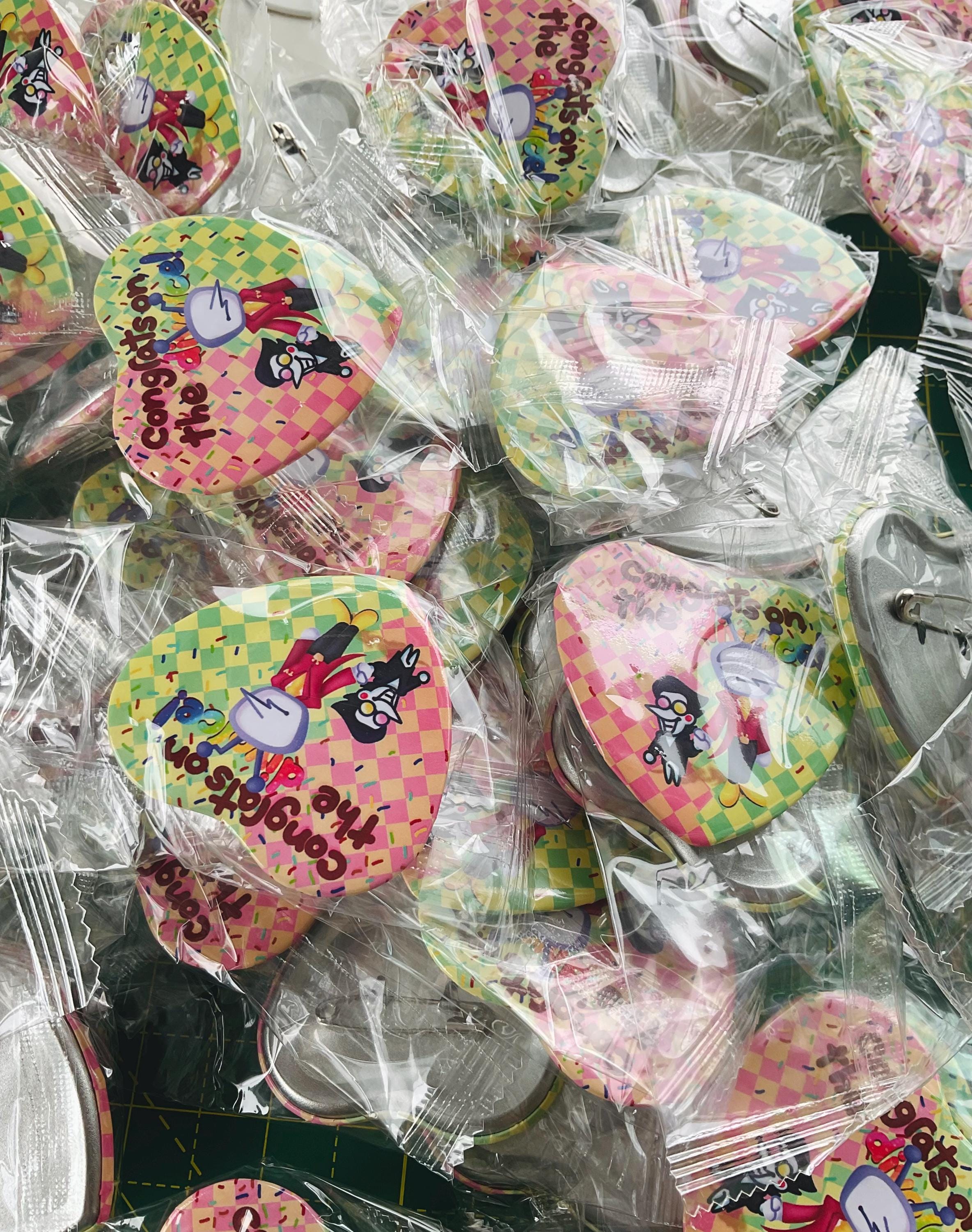 Spamton X Tenna Deltarune Heart Pin Badge - Etsy