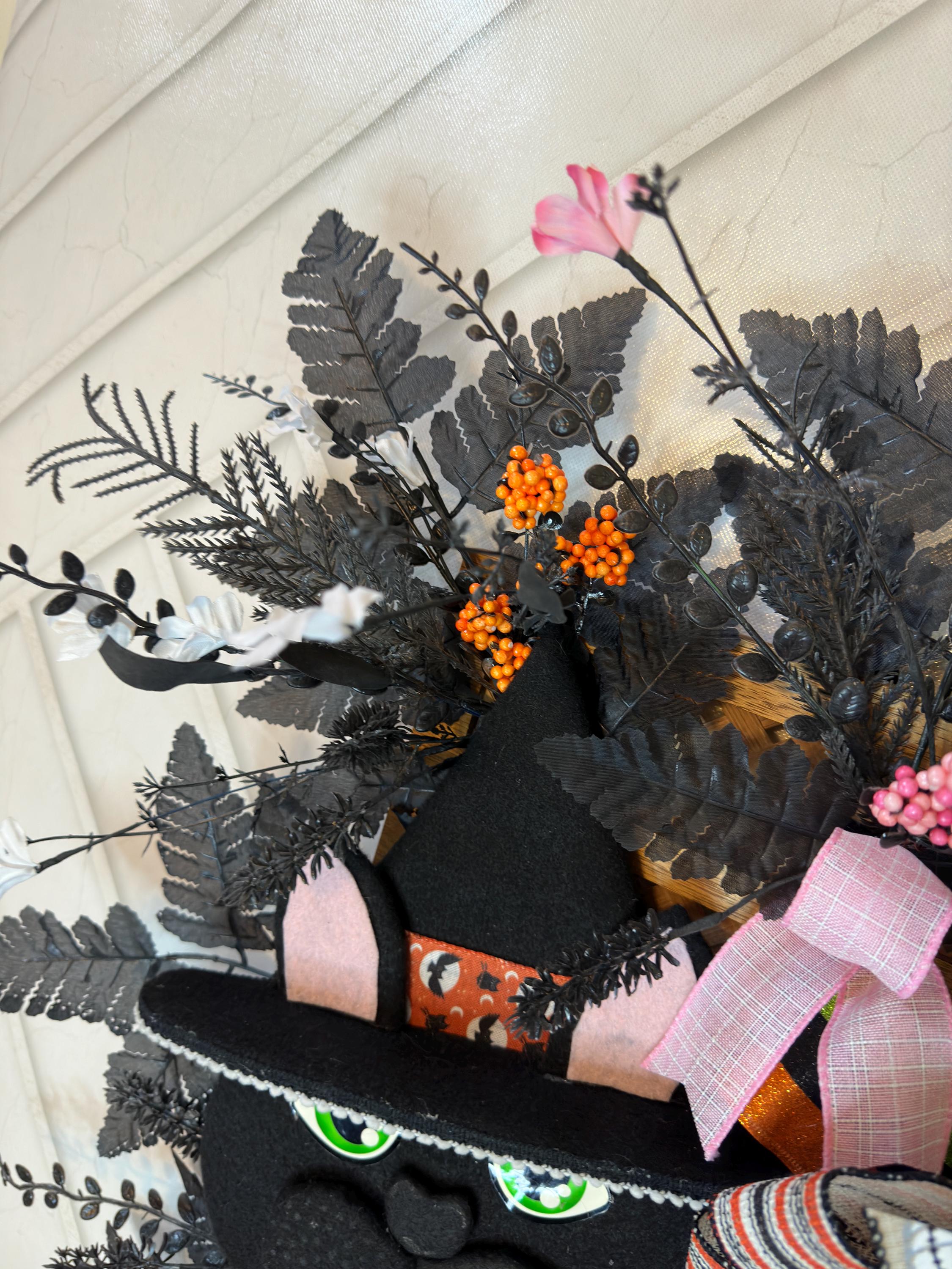 Halloween Black Cat Wreath: Witch Hat Door Decor, Spooky Wall Hanging ...