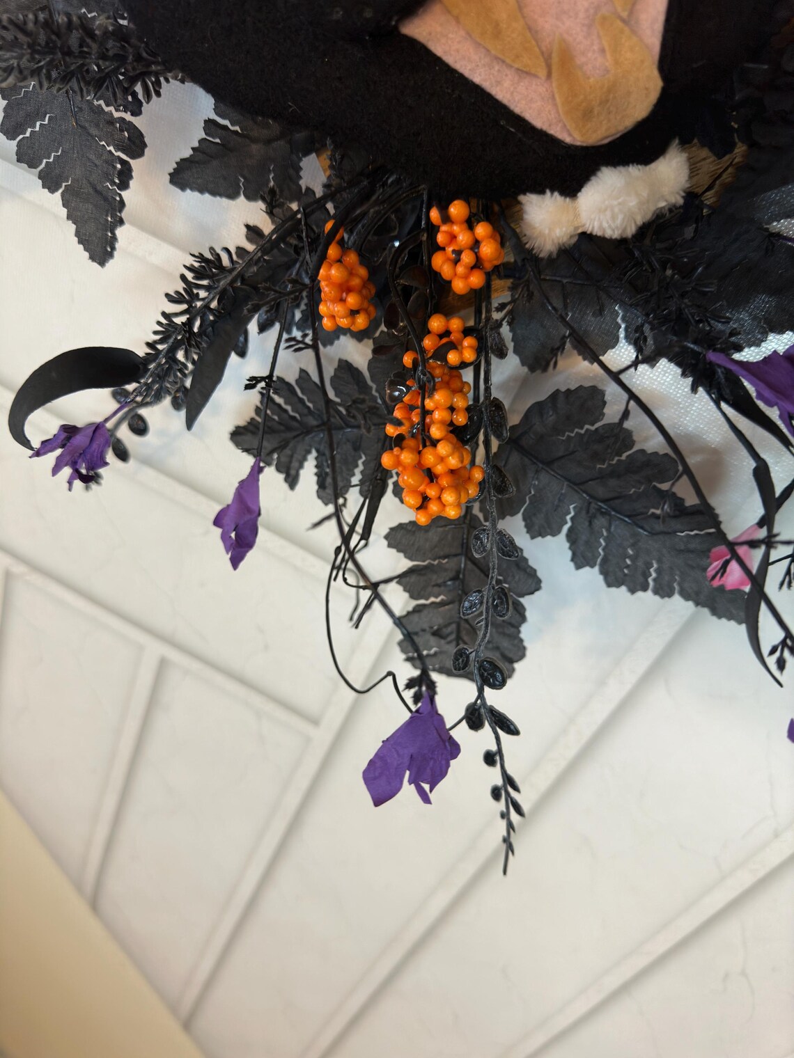 Halloween Black Cat Wreath: Witch Hat Door Decor, Spooky Wall Hanging ...