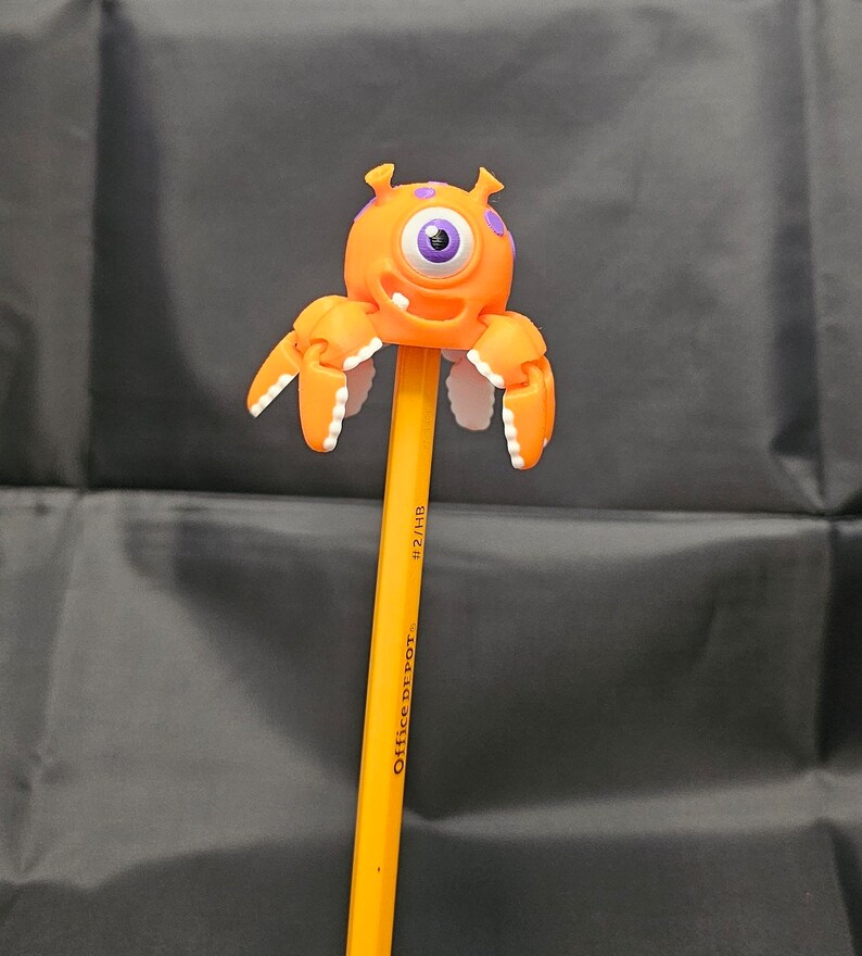 Bob the Alien Pencil Spinner 3D Printed Flexi Factory - Etsy